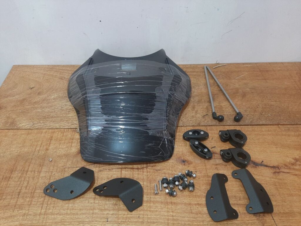 Купить “WANDERER” Premium Windshield for Royal Enfield Interceptor 650 ...